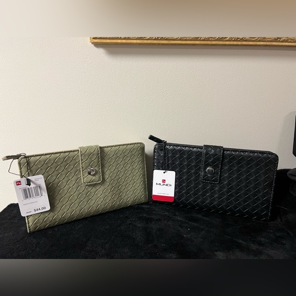 mundi | Bags | Mundi Wallet Black Available Only | Poshmark